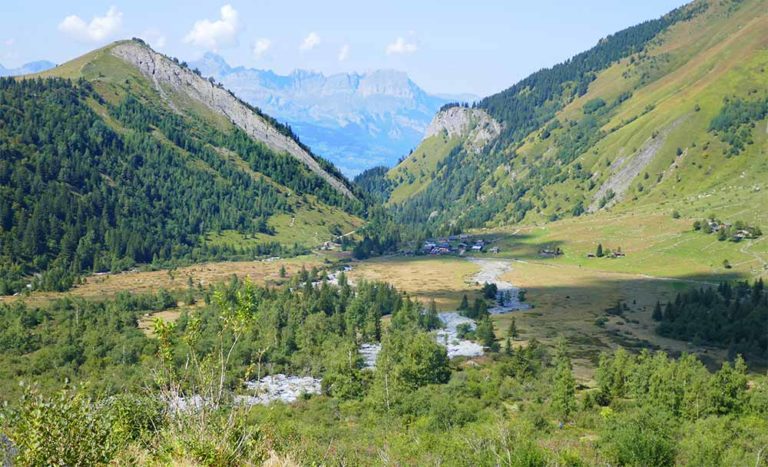 Saint-Gervais : une randonnée en famille aux chalets de Miage